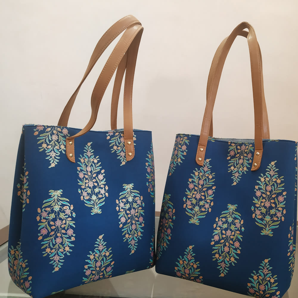 Dark Blue Shoulder Bag | Winni