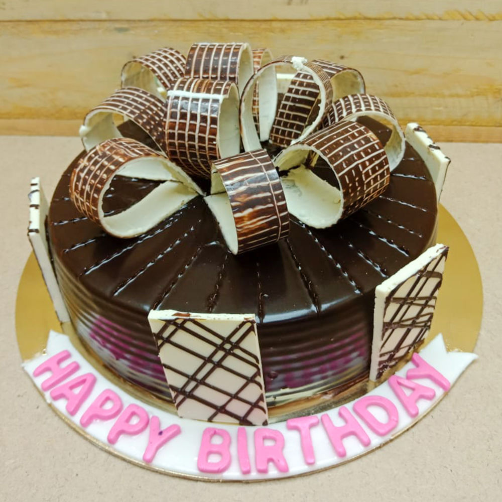 Sensational Chocolate Cake | Winni
