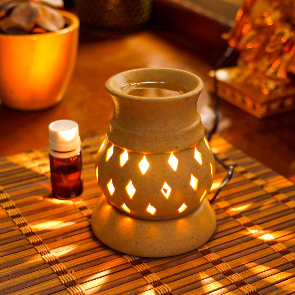 White Matki Electric Diffuser | Winni