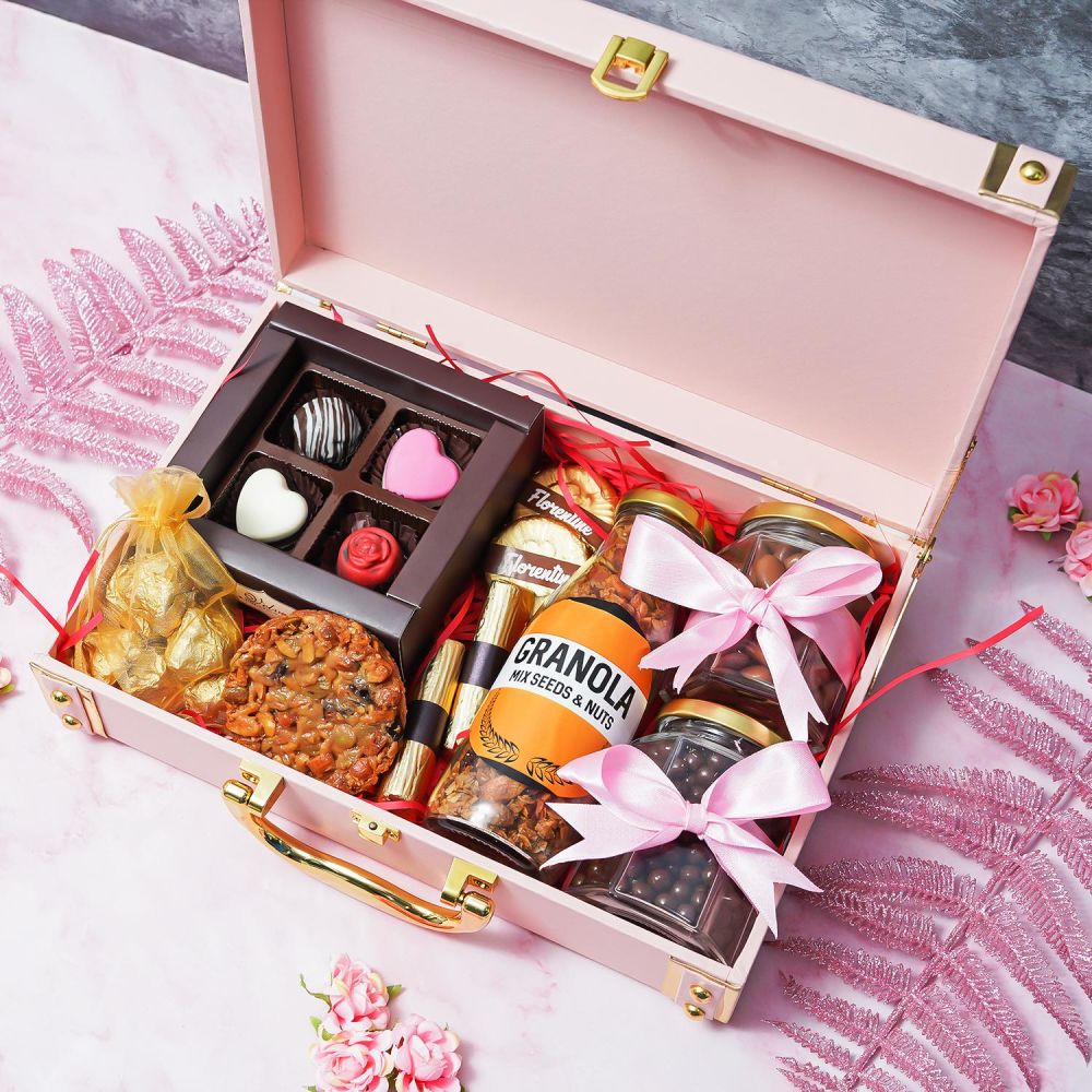 Bountiful Chocolate Loaded Trunk | Winni