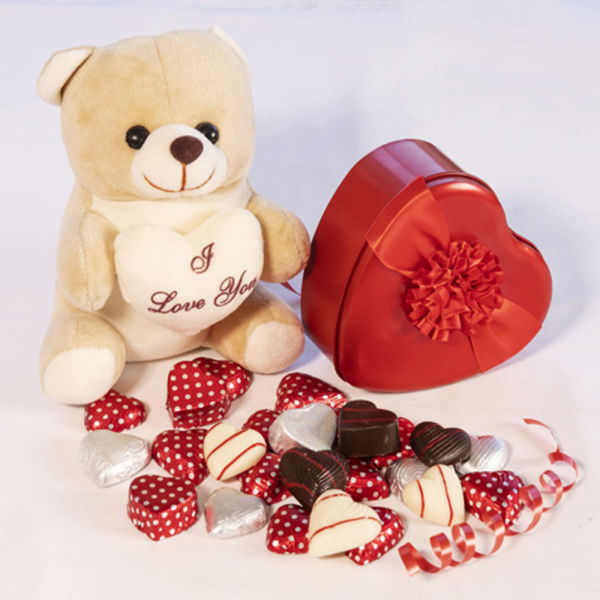 Cute Teddy with Chocolates | Winni