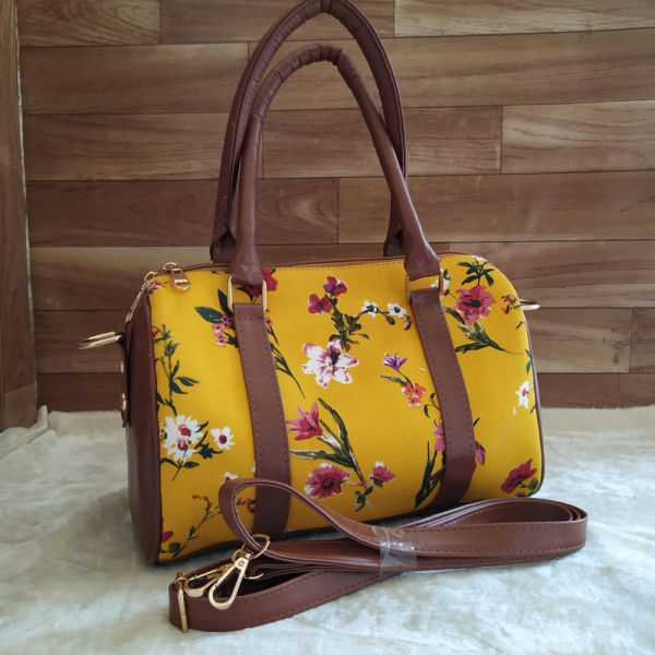 Pretty Duffle Bag | Winni