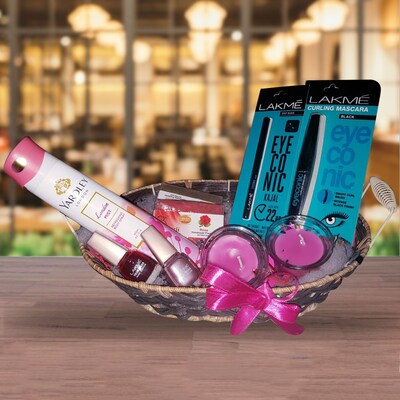 Order Gift Basket Online | Send Gift Baskets to India | Winni