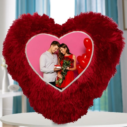 Valentine gift for girlfriend store