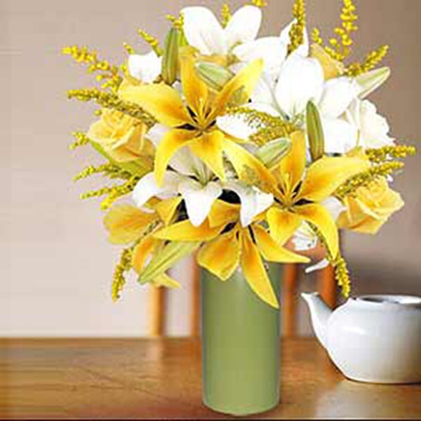 Timeless Treasure Arrangement | Winni