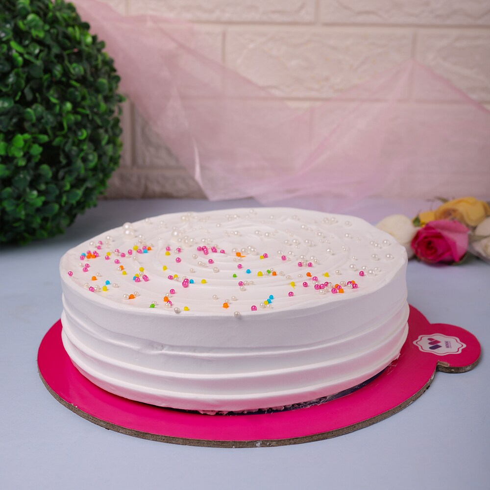 Sprinkle Creamy Cake | Winni