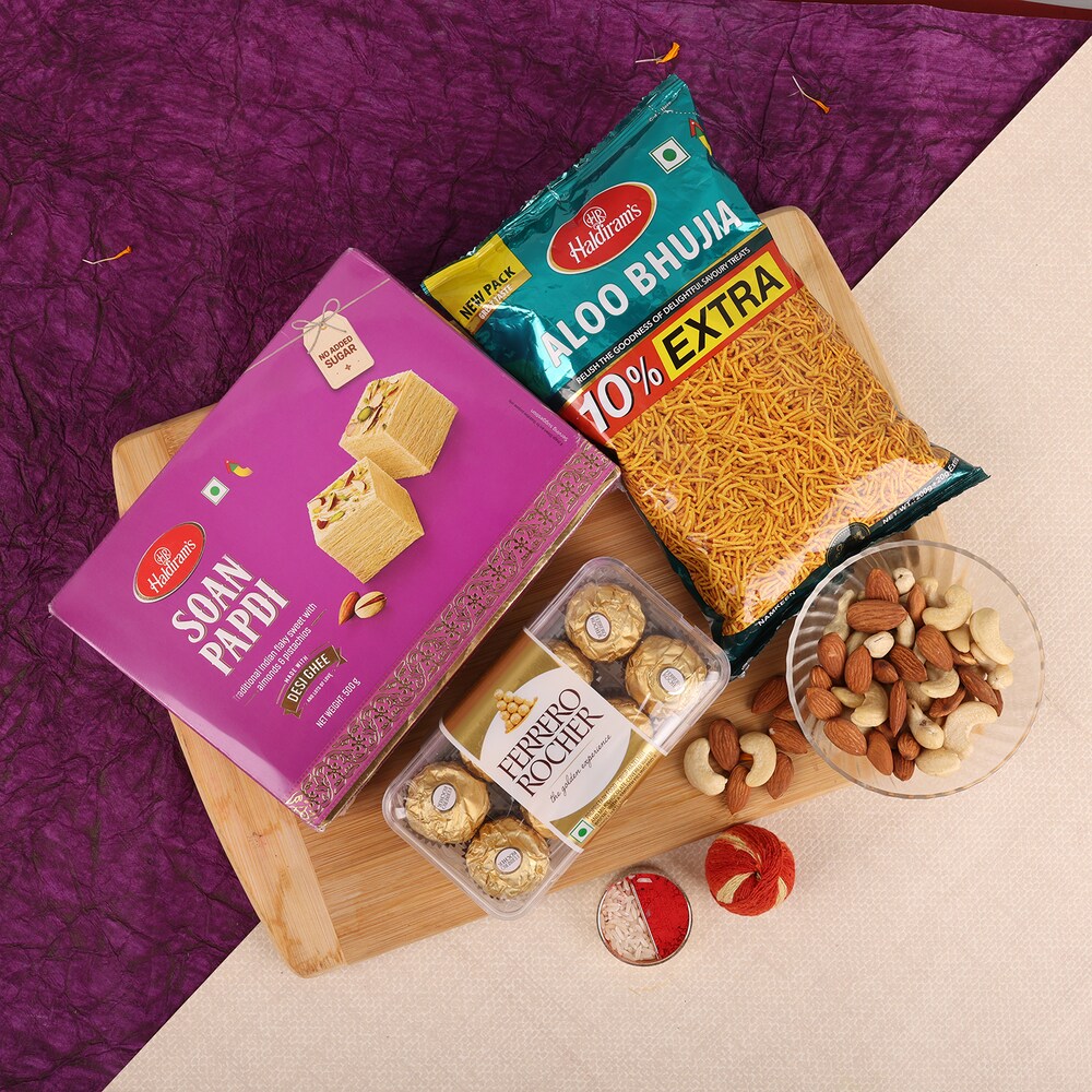 Fabulous Bhaidooj Snacks Combo | Winni