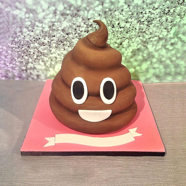 Emoji Poop Cake | Winni