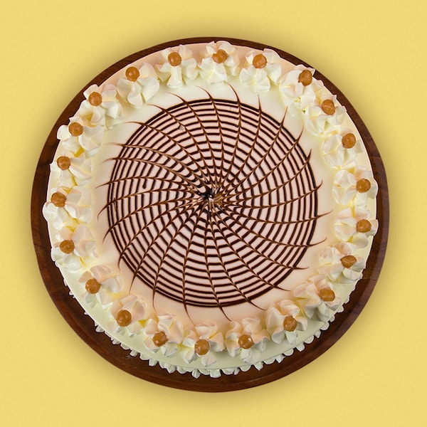 Heavenly Cream Cake | Winni