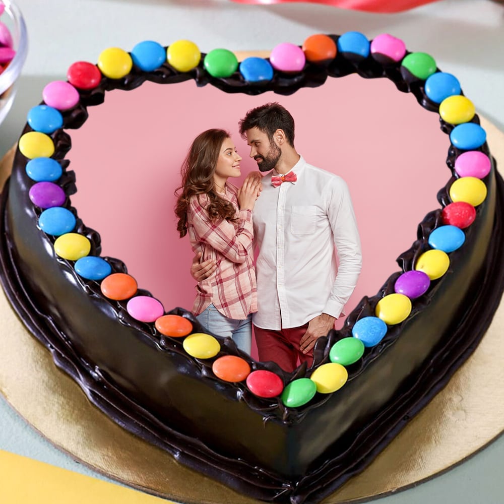 Deliciously Rich HeartShaped Photo Cake | Winni
