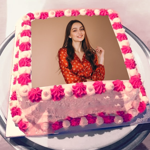 Lip Smacking Photo Cake | Winni