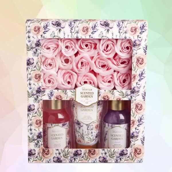 Perfect Bath Set And Roses | Winni