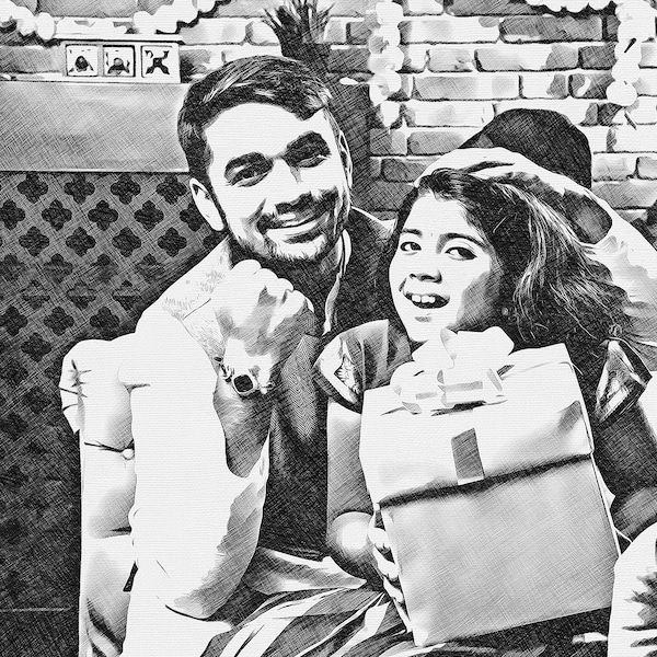 Crisp Moments Pencil Art | Winni