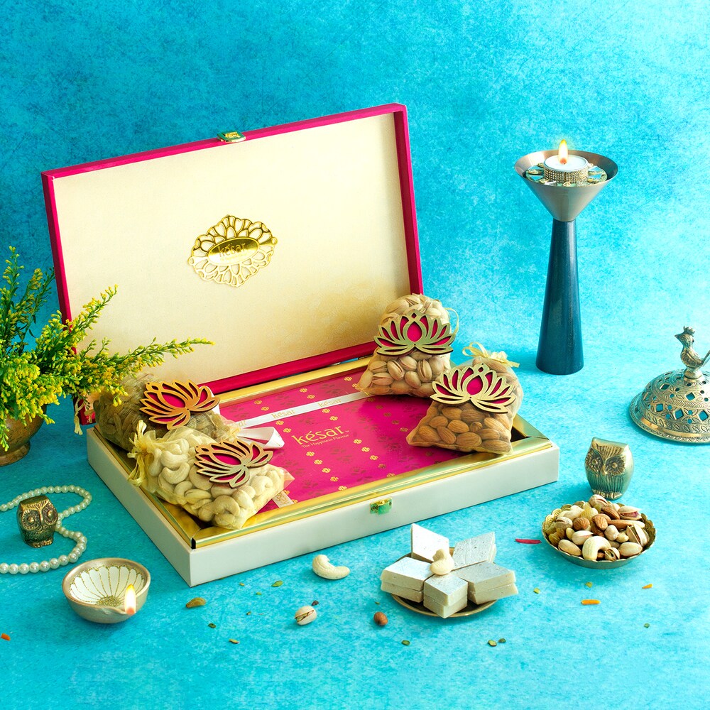 Dryfruits and Sweets Diwali Bliss Gift Box | Winni