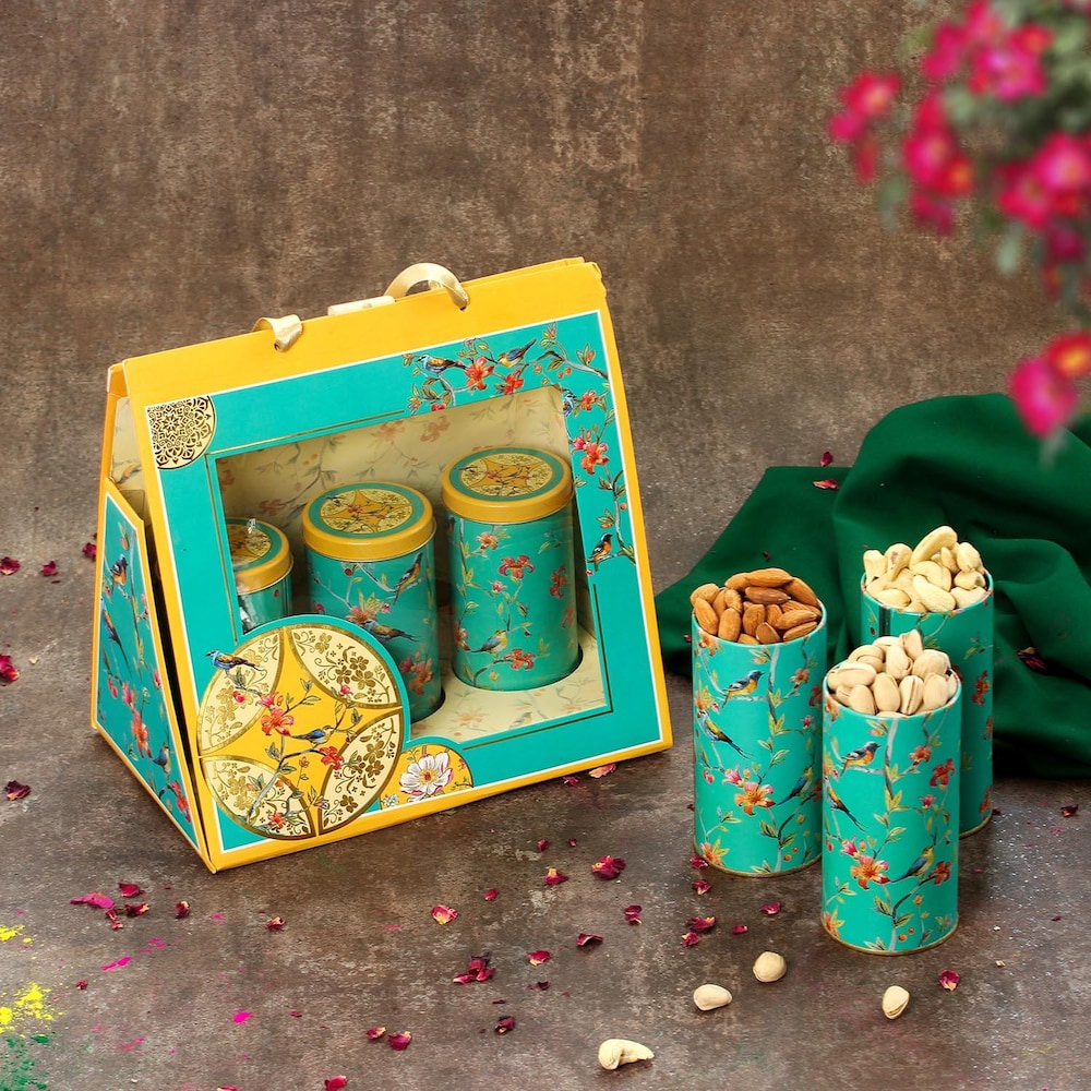 Holi Hamper Of Sweets And Sharbat With Herbal Color Potli | Winni