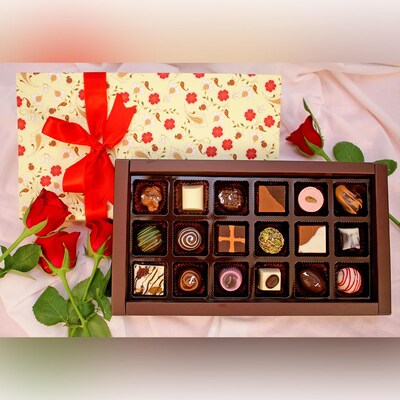 Buy/Send Velvet Fine Chocolates | Winni
