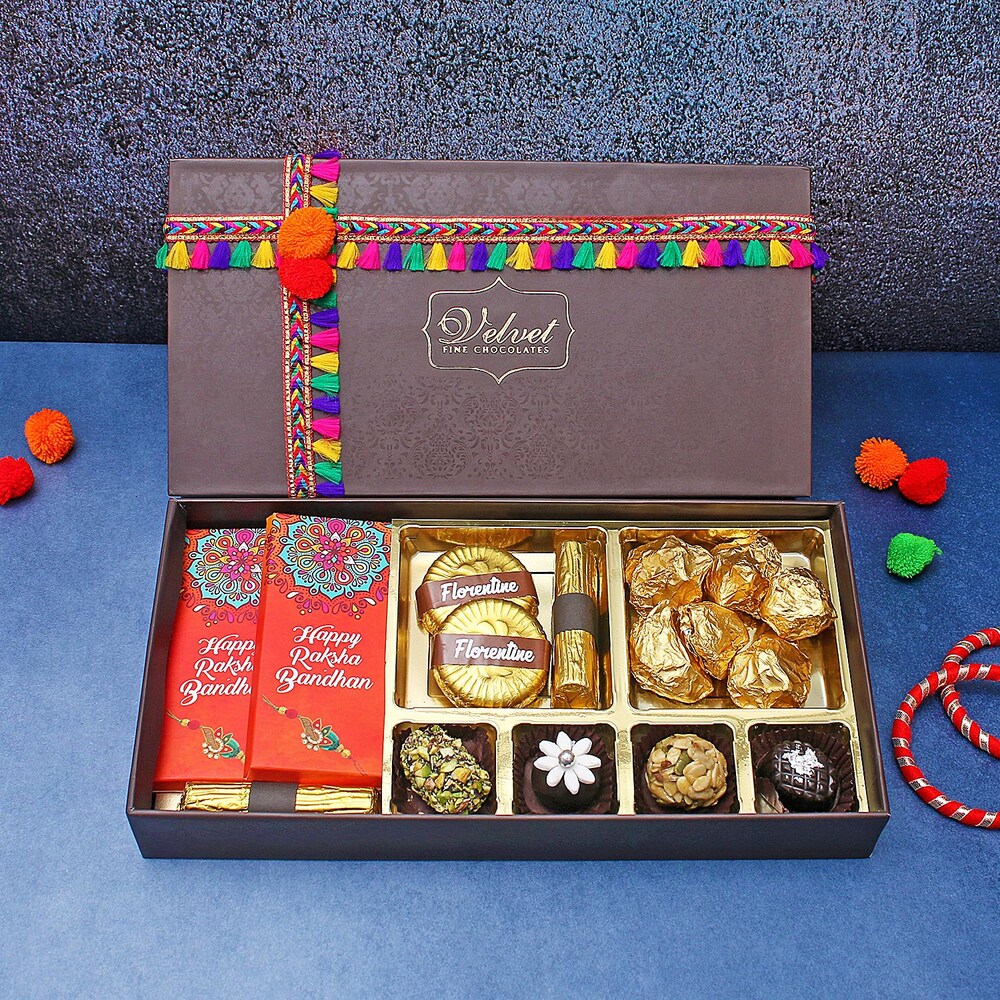Lovely Choco And Rakhi Box | Winni
