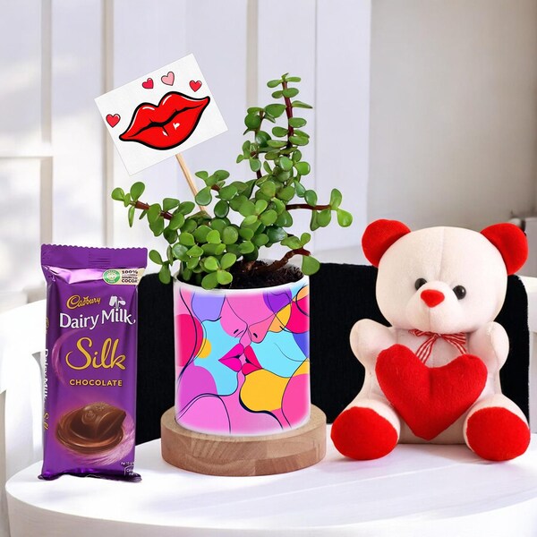 Valentines Kissing Planter with Jade and Chocolate | Winni